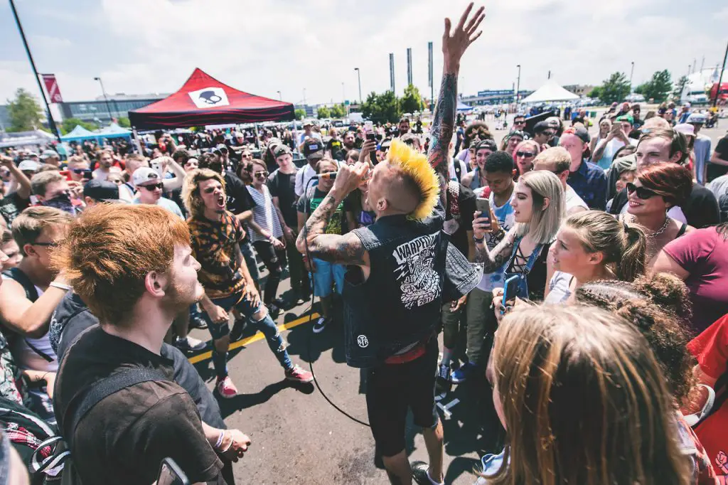 Here’s How to Make the Most of Your Last Van’s Warped Tour Ever