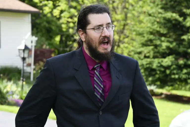 4 Reasons Why It’s Screwed Up to Give Michael Rotondo a Reality Show