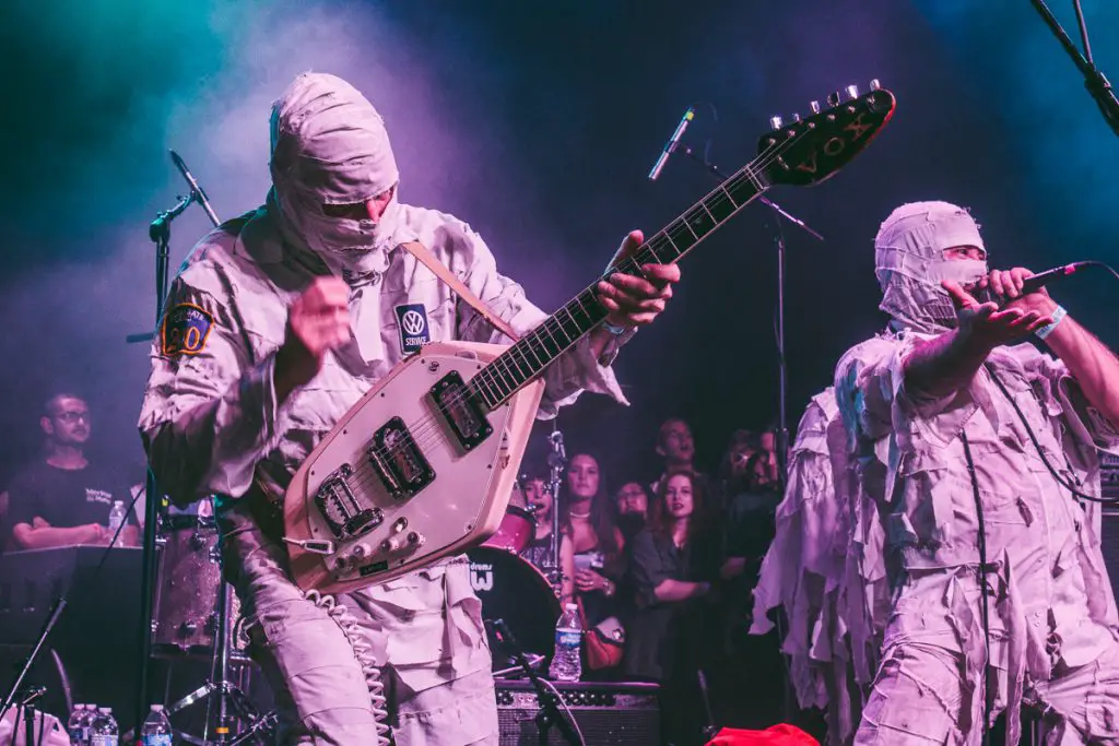 A Beach Goth Primer + the Genre's 10 Biggest Bands