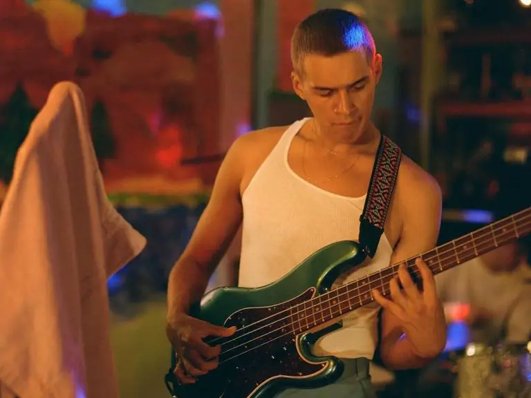 Omar Apollo: A First-Generation Mexican-American Musician